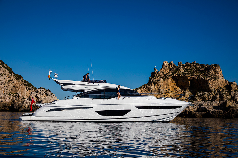 Princess Yachts America - S65